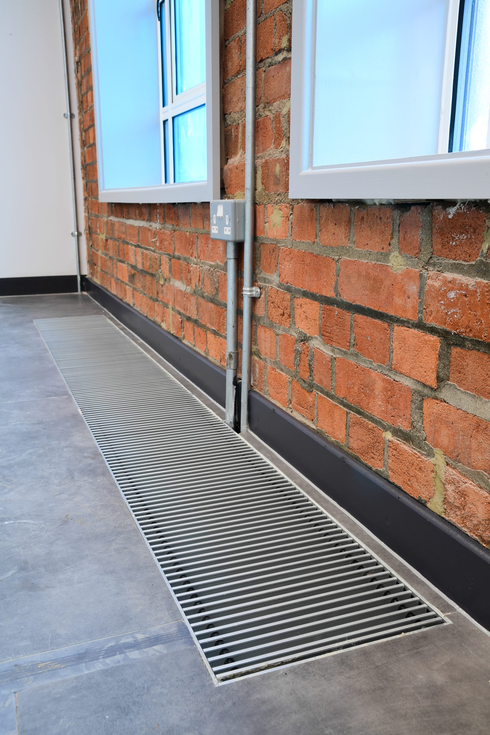 SPC | Trench Heating – Metropolitan Fan-Assisted Electric Units